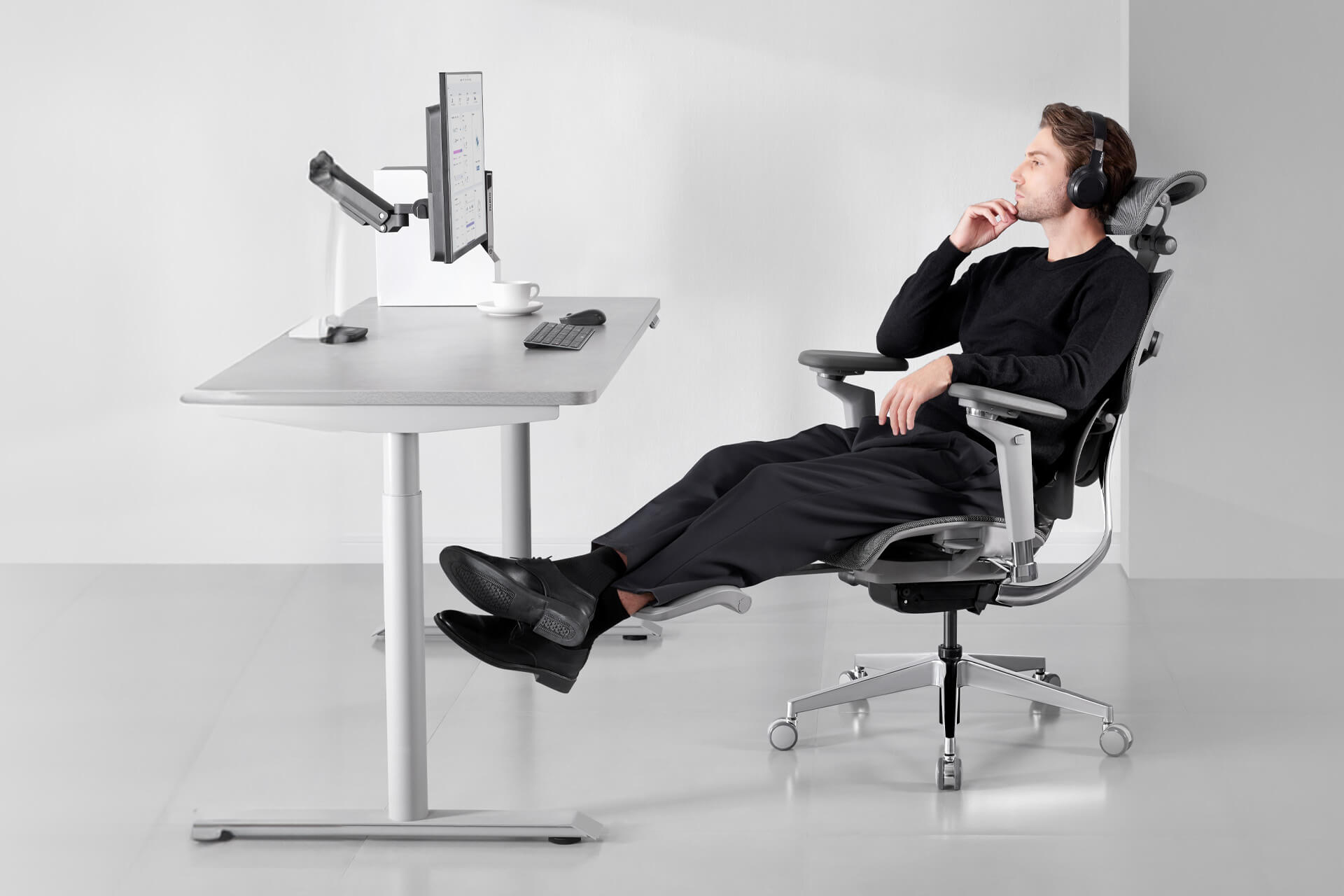 Achieving Comfort and Health with Ergonomic Chairs with Leg Rest